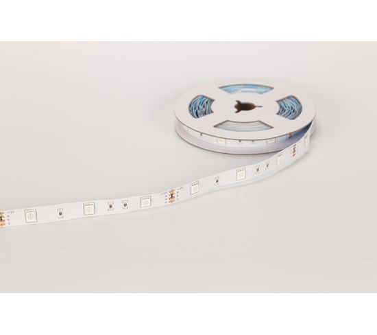 Ruban LED 5 mètres dimmable RVB - Guirlande - Objet lumineux BUT
