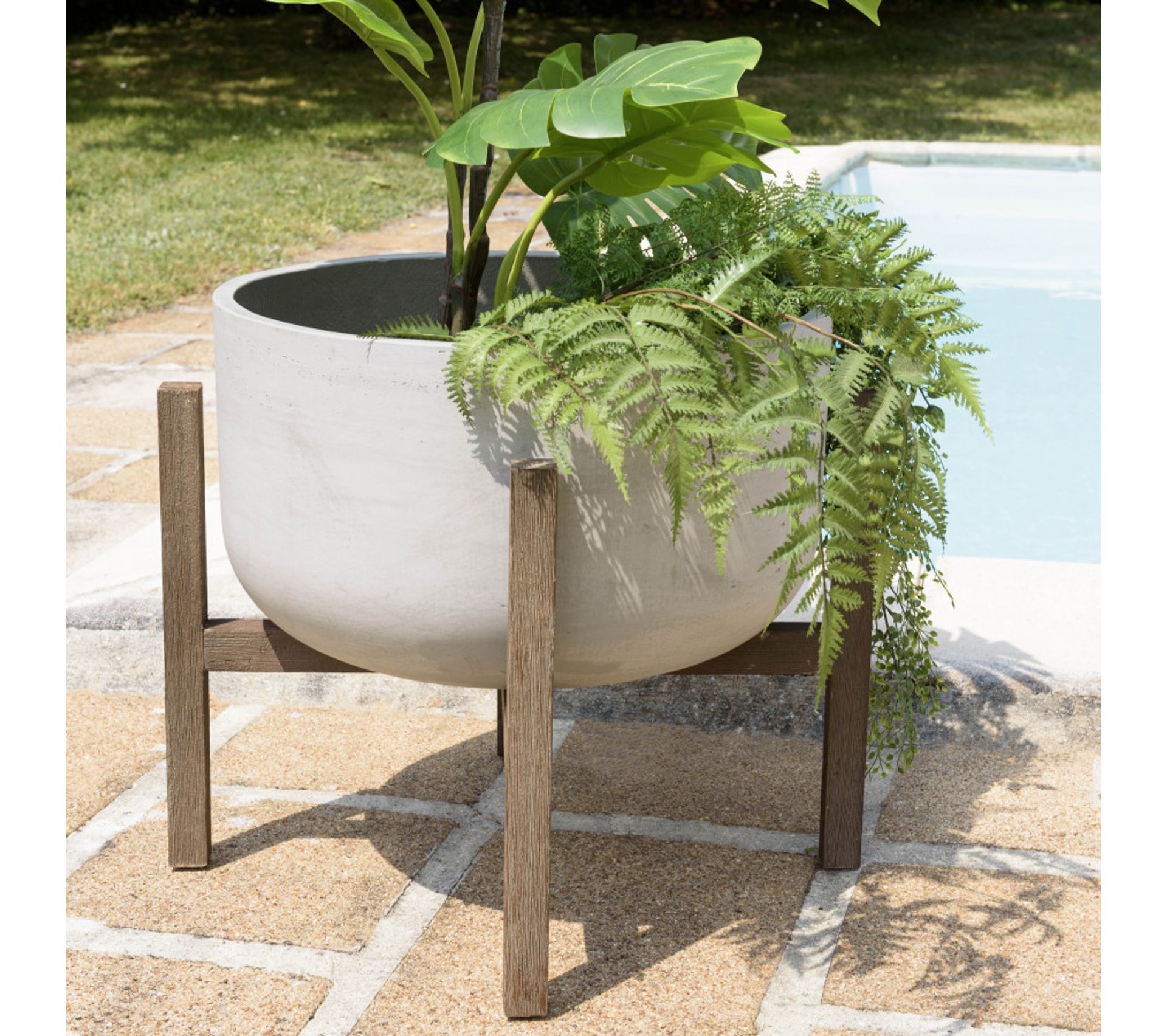 Hans - Pot De Fleur Rond En Béton Sur Pieds En Acacia Marron - Pot de ...