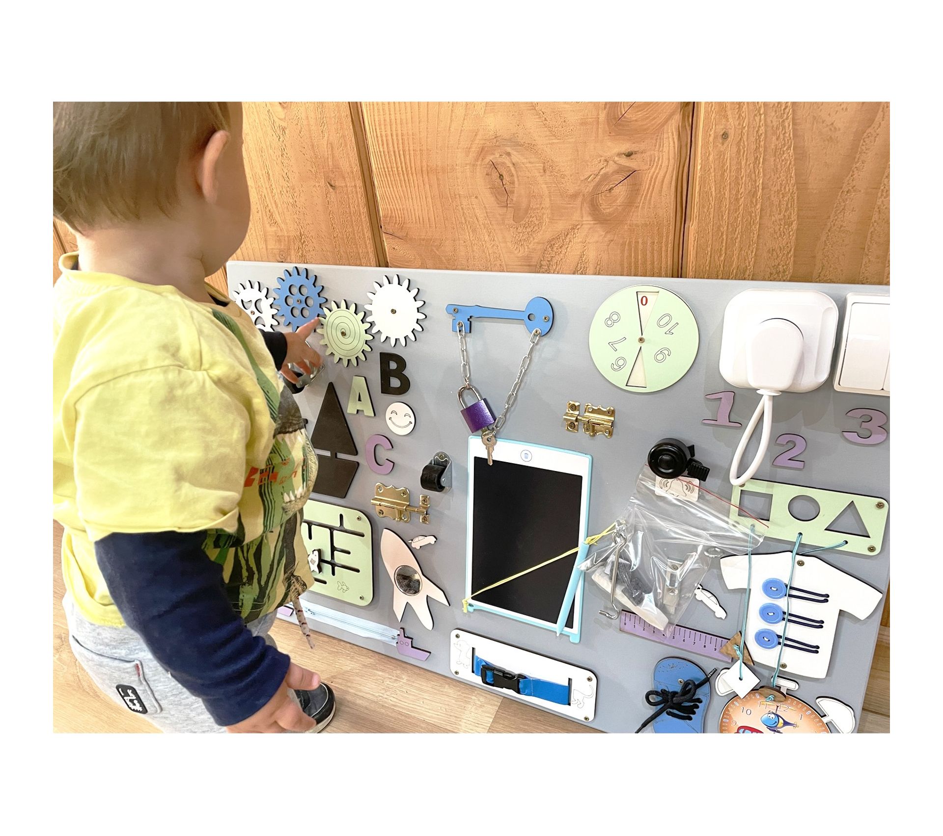 Mia Tableau D'activité Sensoriel Montessori Busy Board En Bois Gris ...